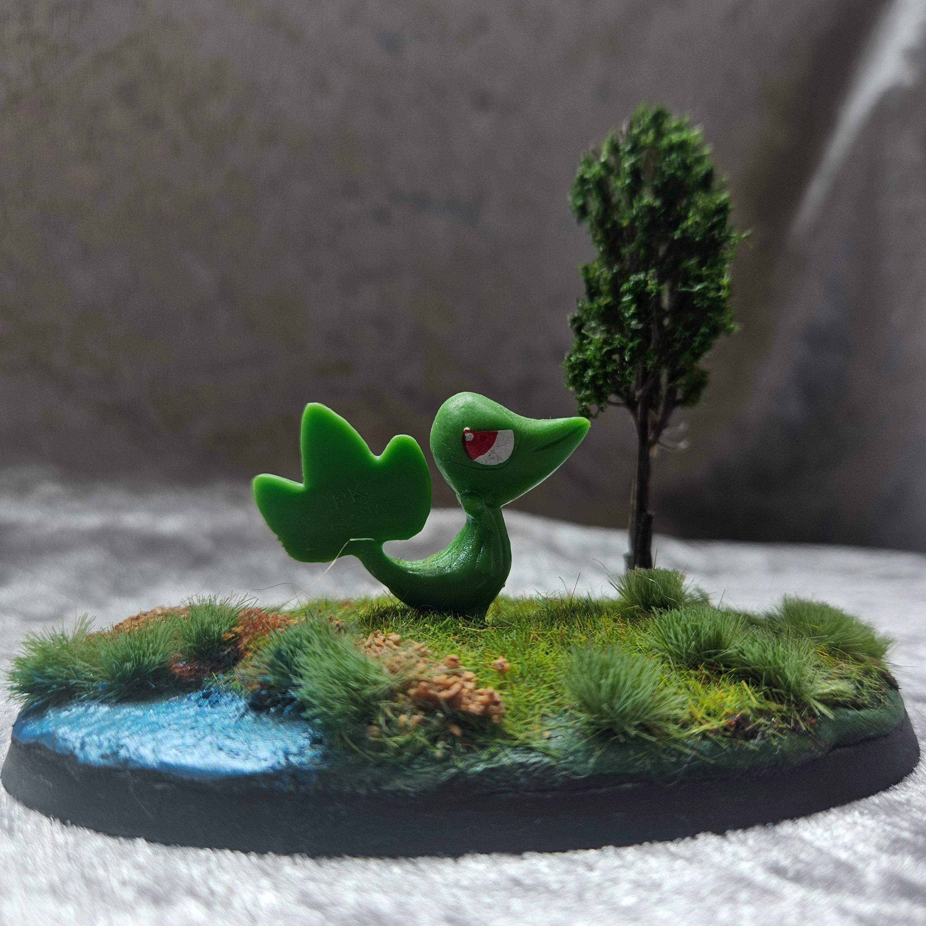 Snivy Pokemon Diorama – Pixel & Pyrite